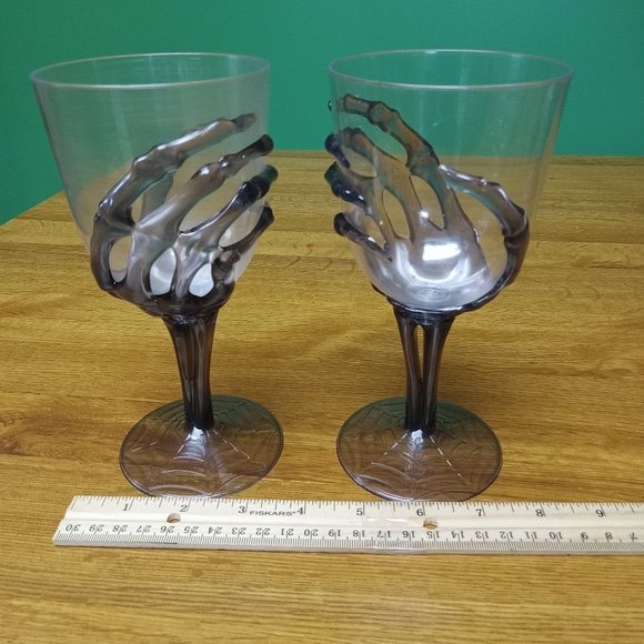 Halloween | Holiday | Skeleton Hand Halloween Goblets Plastic Wine ...
